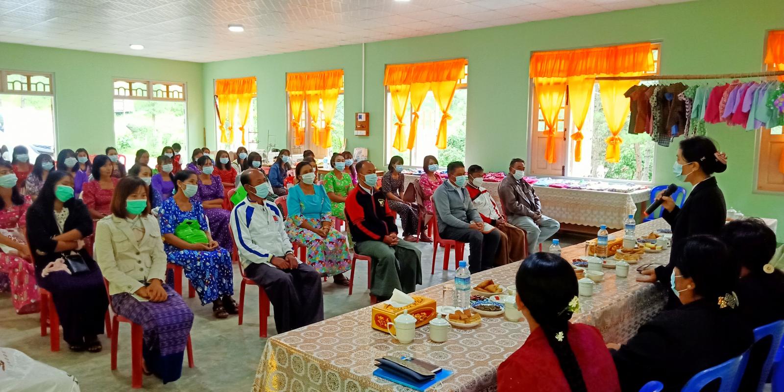 အသက်မွေးဝမ်းကျောင်း အထောက်အကူပြု အဆင့်မြင့်အပ်ချုပ်စက်သင်တန်း ဆင်းပွဲက